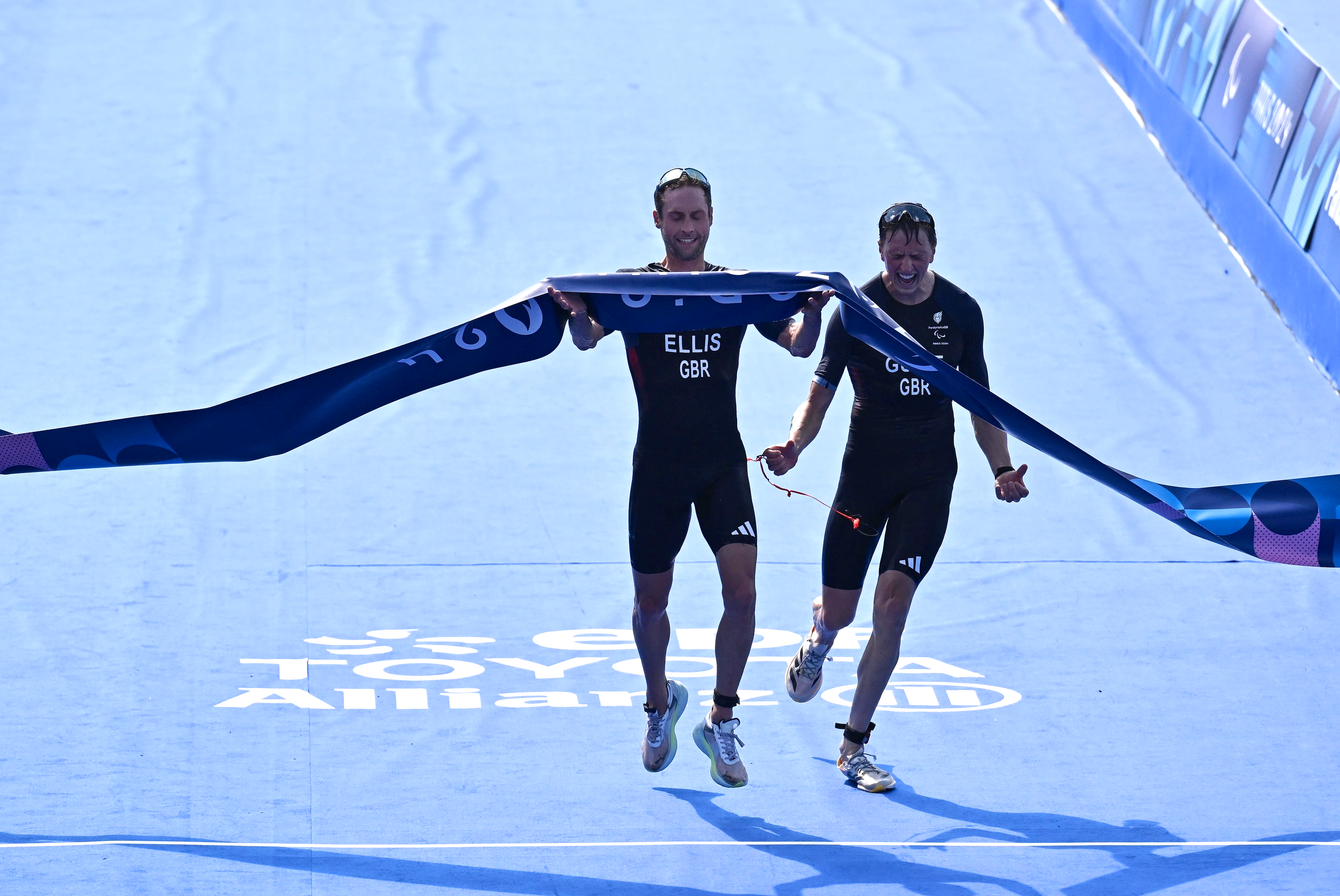 Paralympic gold at last for Dave Ellis and guide Luke Pollard with run ...